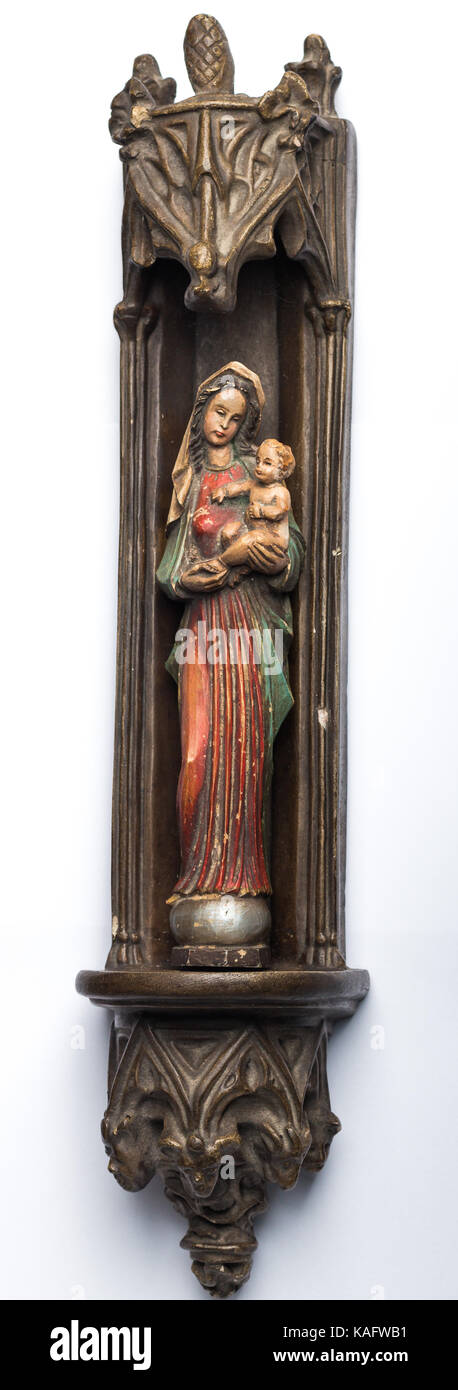 old statue of maria and jesus on a white background Stock Photo - Alamy