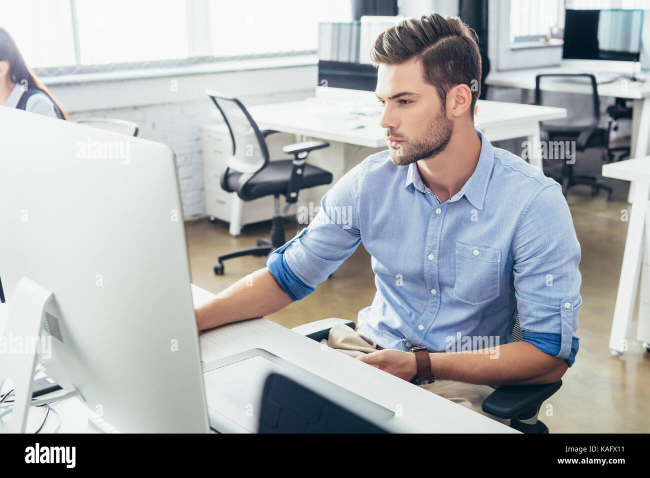 businessman using desktop computer Stock Photo - Alamy