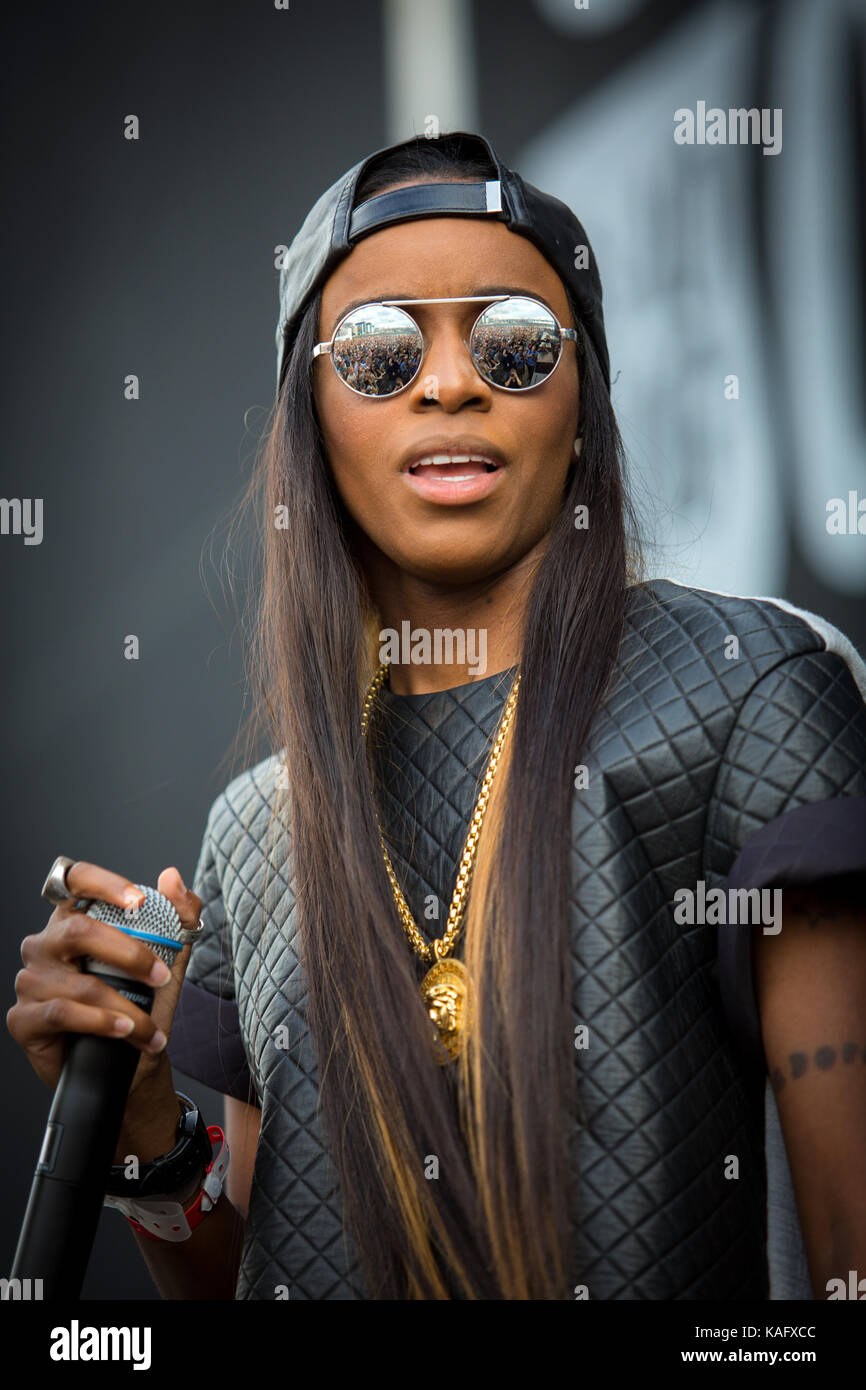 Raeen roes High Resolution Stock Photography and Images - Alamy