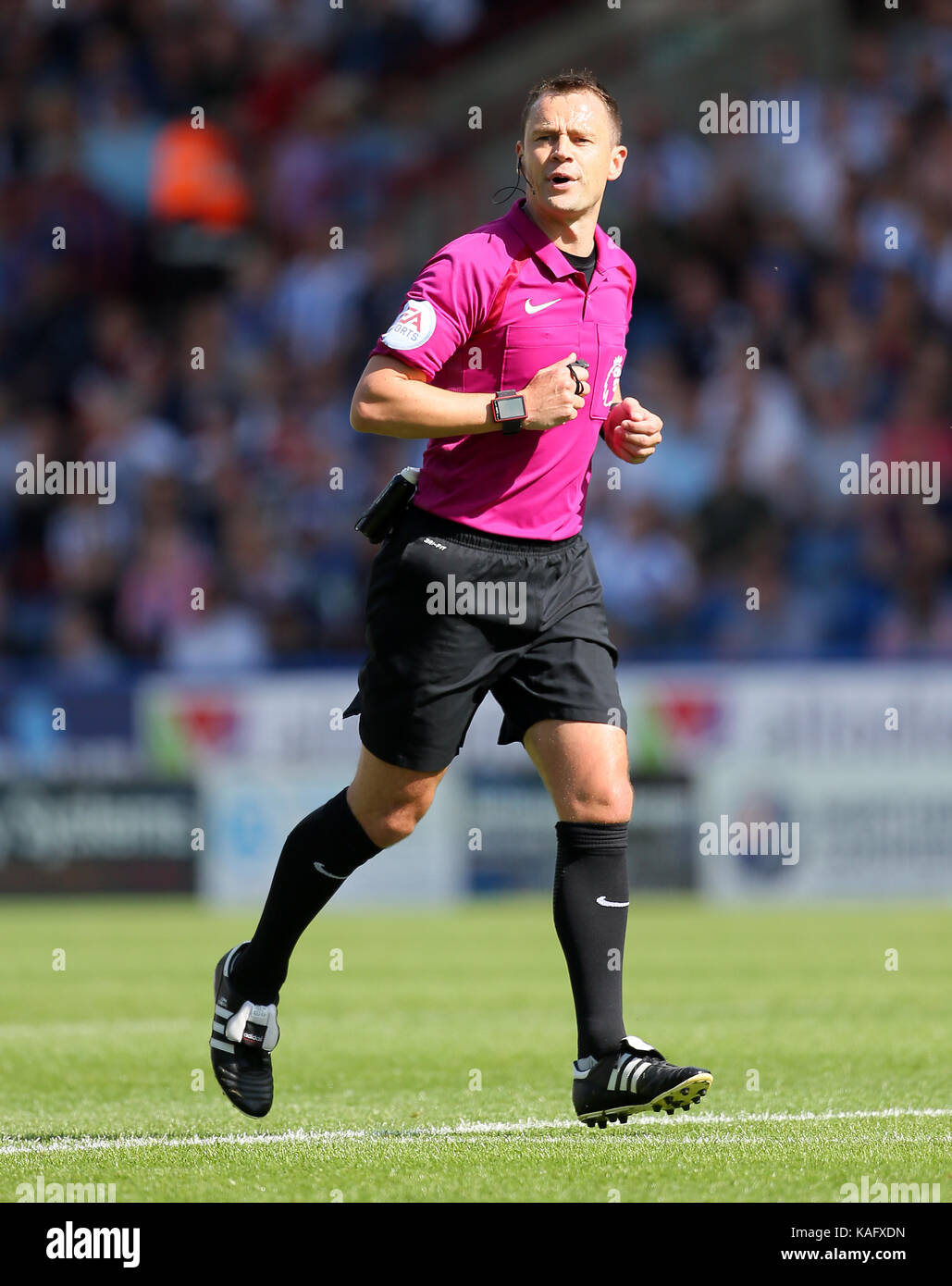 Match referee Stuart Attwell Stock Photo - Alamy