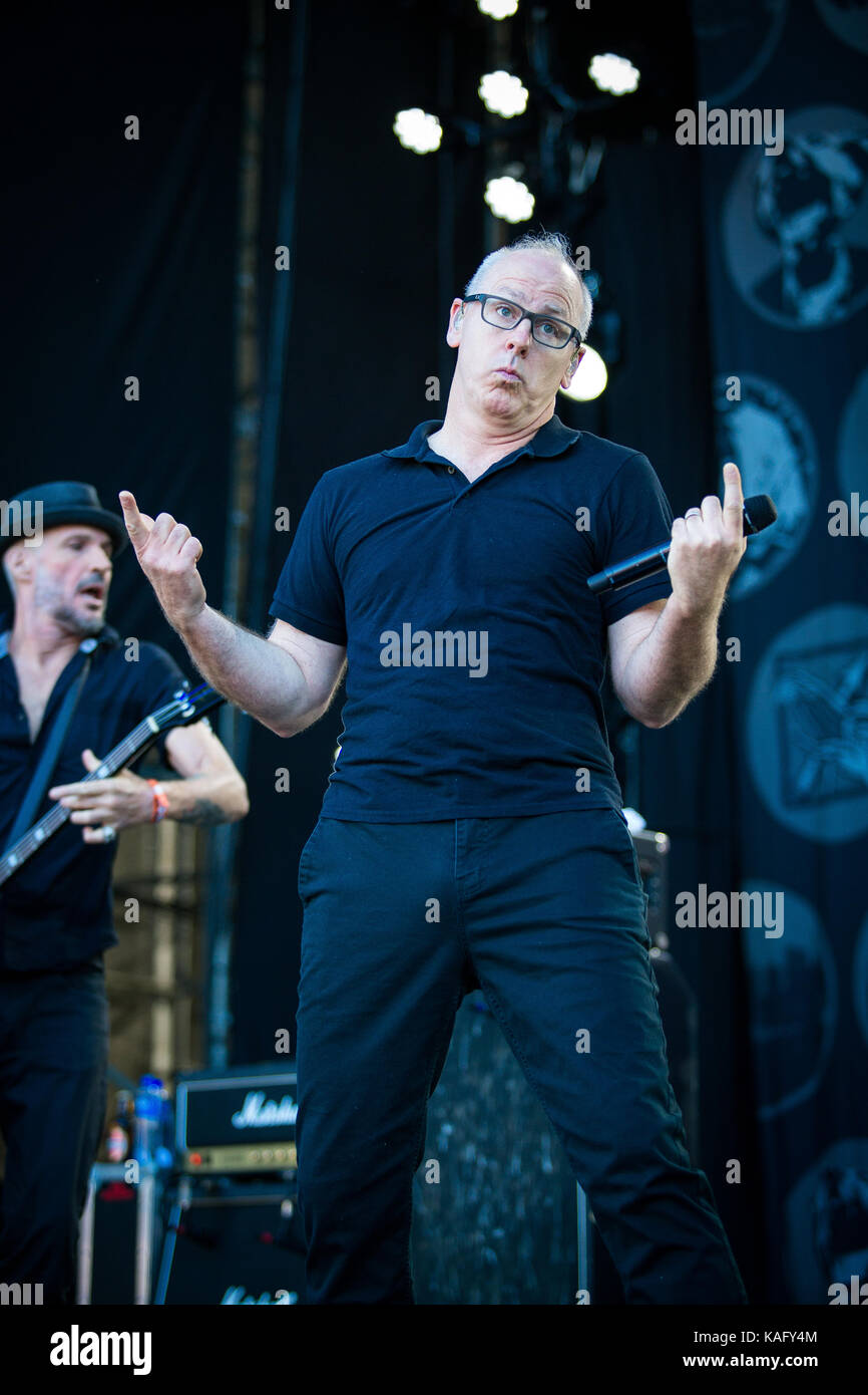 Bad religion on stage hi-res stock photography and images - Alamy