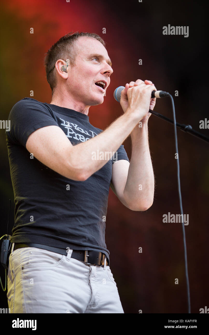 Stuart lee murdoch hi-res stock photography and images - Alamy