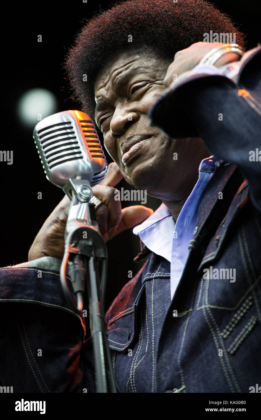 Charles bradley hi-res stock photography and images - Alamy