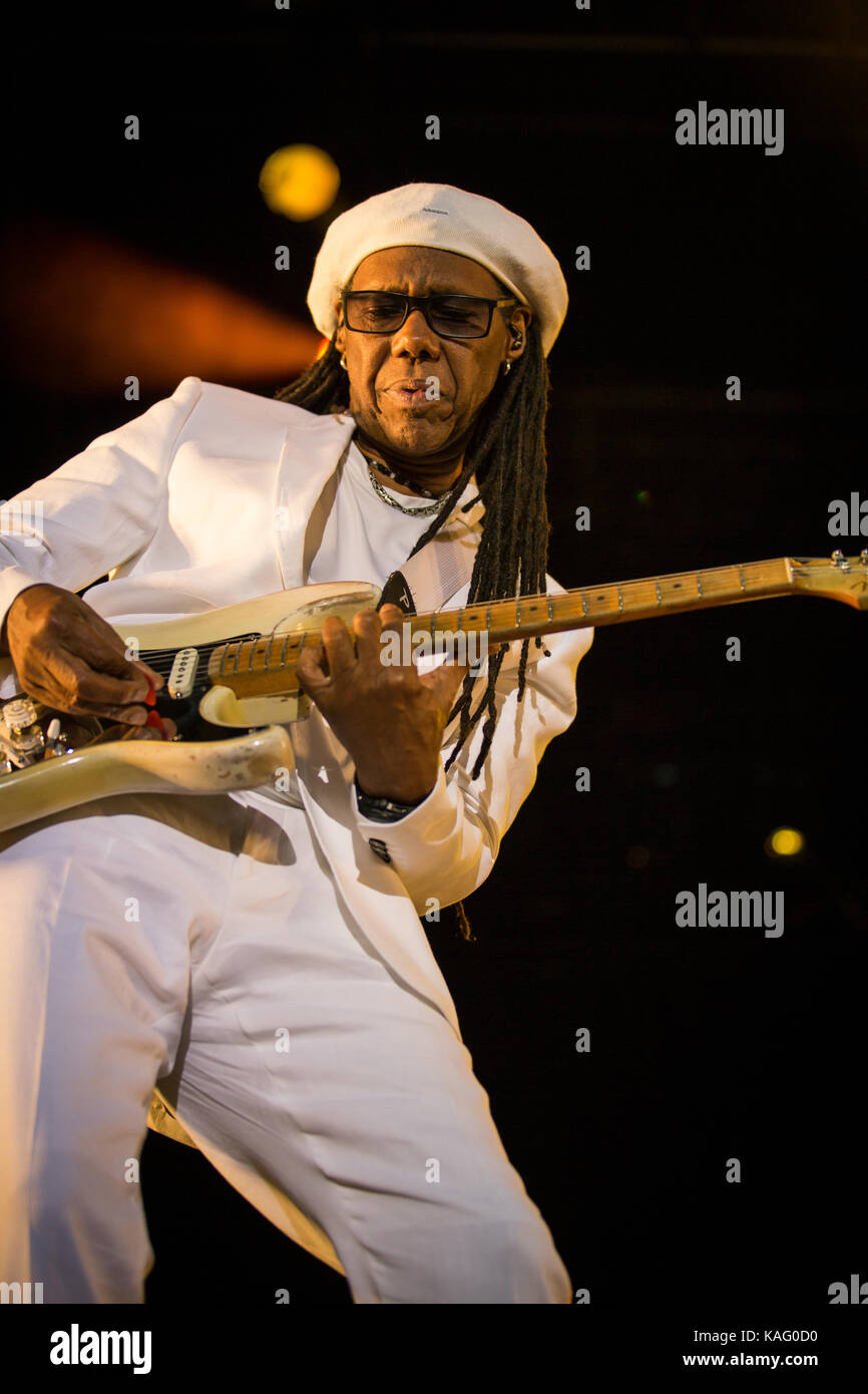 Nile rodgers hi-res stock photography and images - Alamy