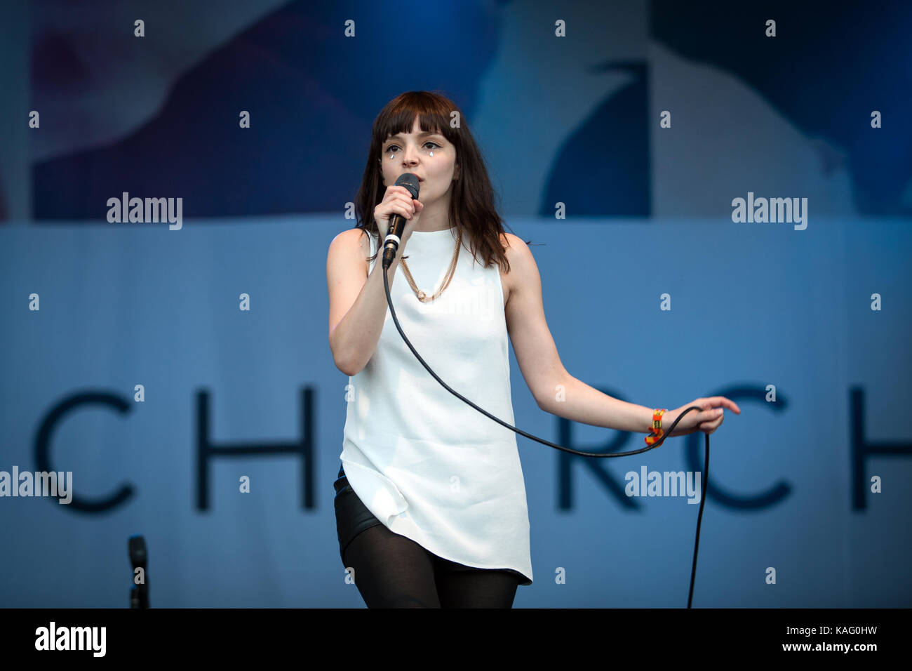 The Scottish electro- and synthpop band CHVRCHES (stylised as CHVRCHΞS ...
