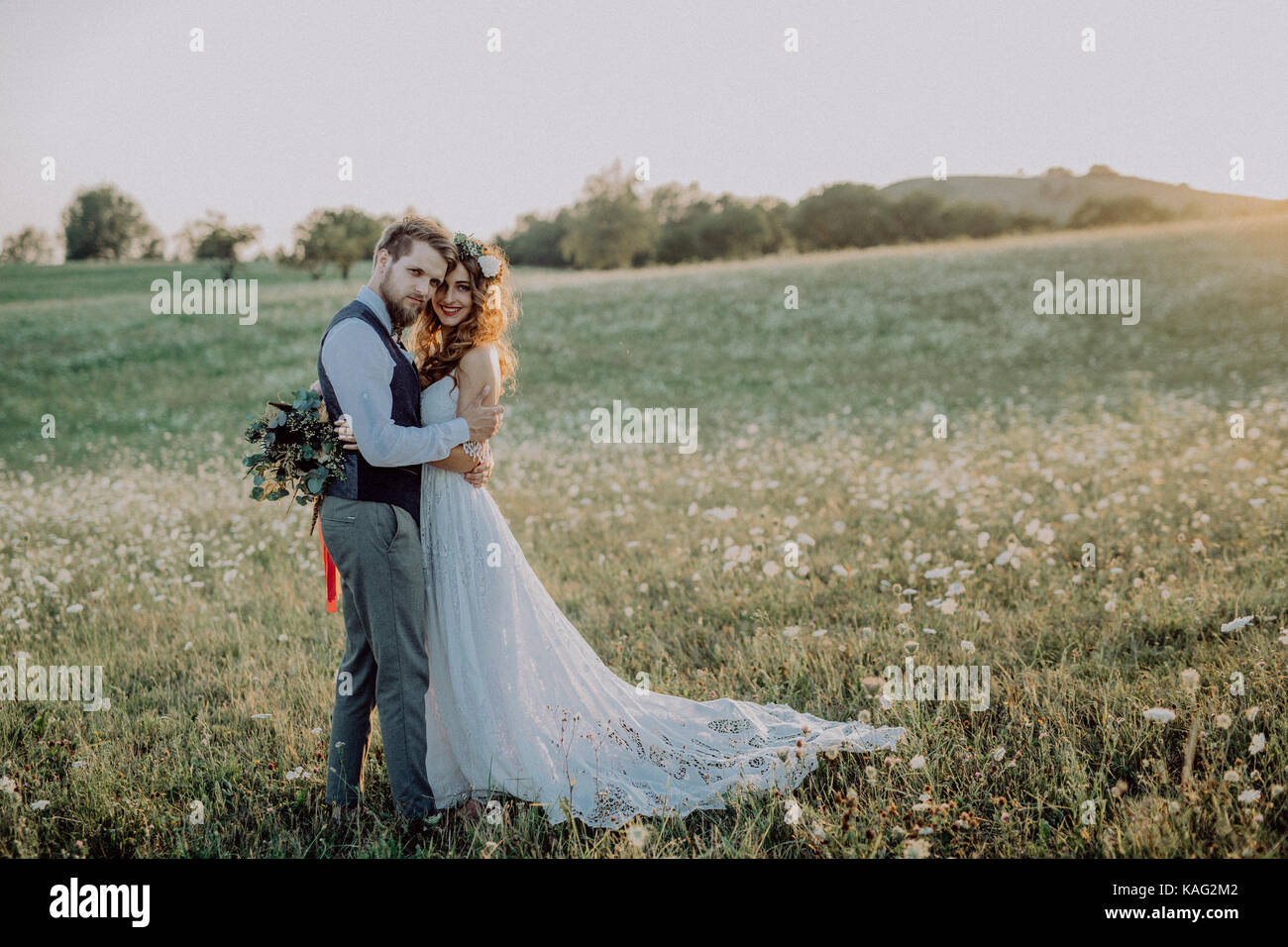 Beautiful wedding couple bride groom hi-res stock photography and ...