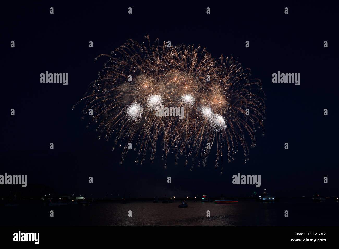 Firework displays hi-res stock photography and images - Alamy