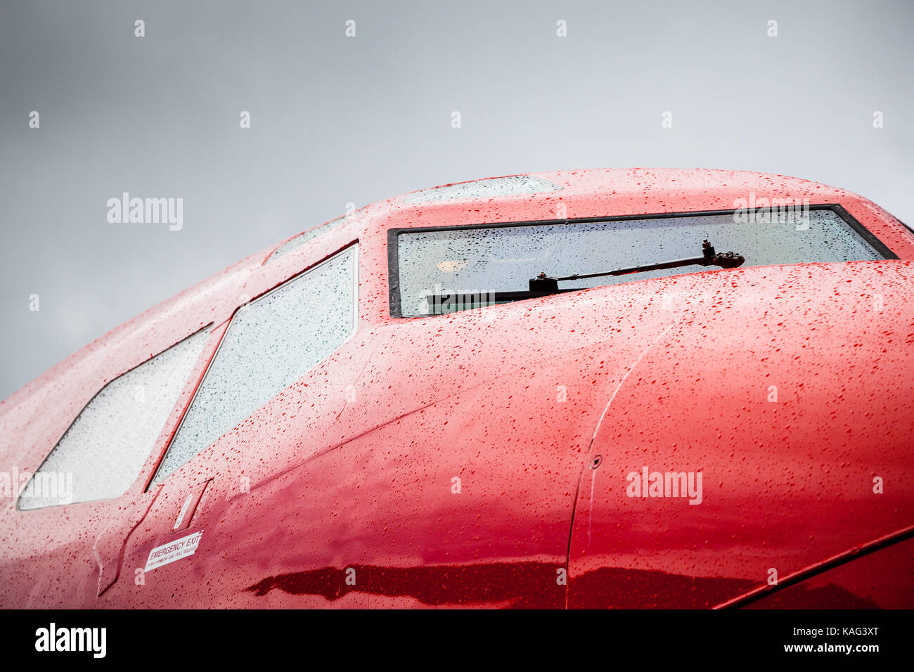 Oil spill rain water High Resolution Stock Photography and Images - Alamy