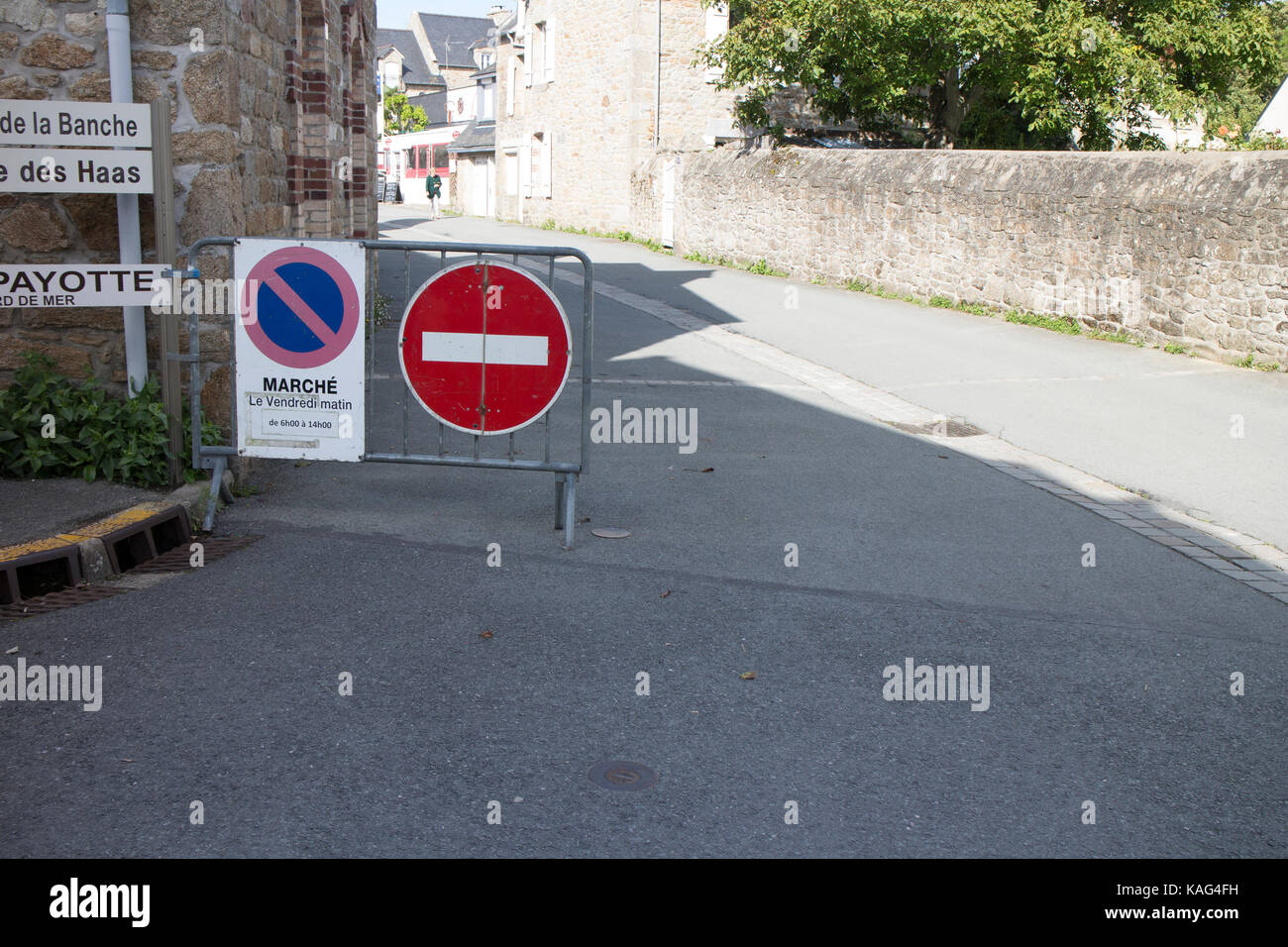 French No Entry Sign-Road closed for market day Stock Photo - Alamy