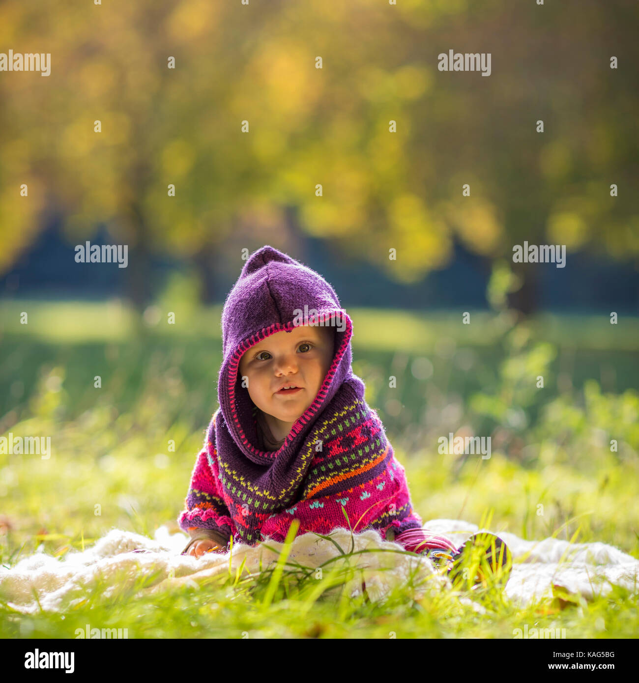 Abandoned baby girl hi-res stock photography and images - Alamy