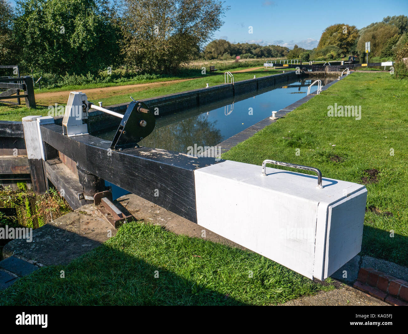 Fobney Lock nr Reading, River Kennet, Berkshire, England Stock Photo ...