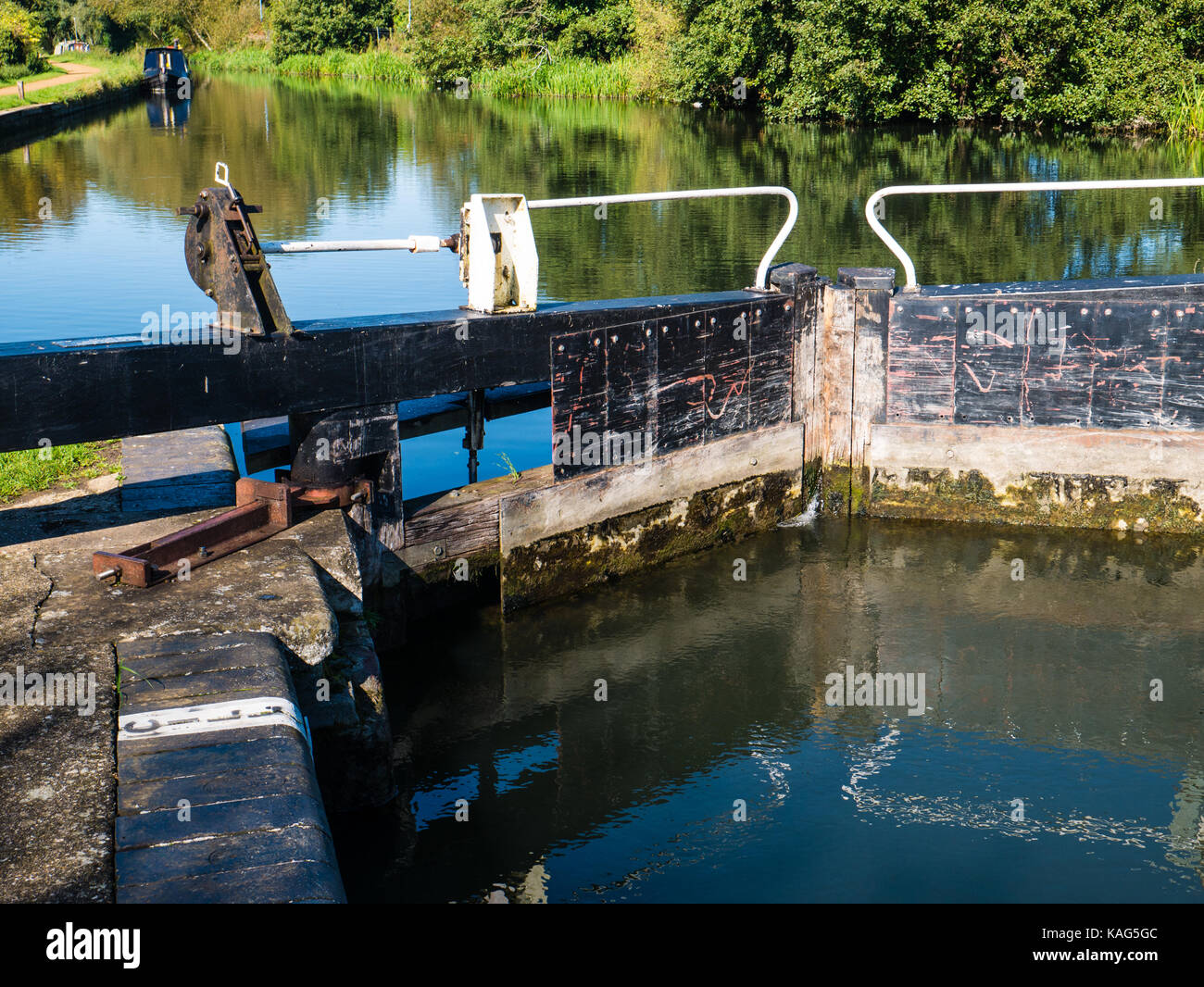 Fobney Lock nr Reading, River Kennet, Berkshire, England Stock Photo ...