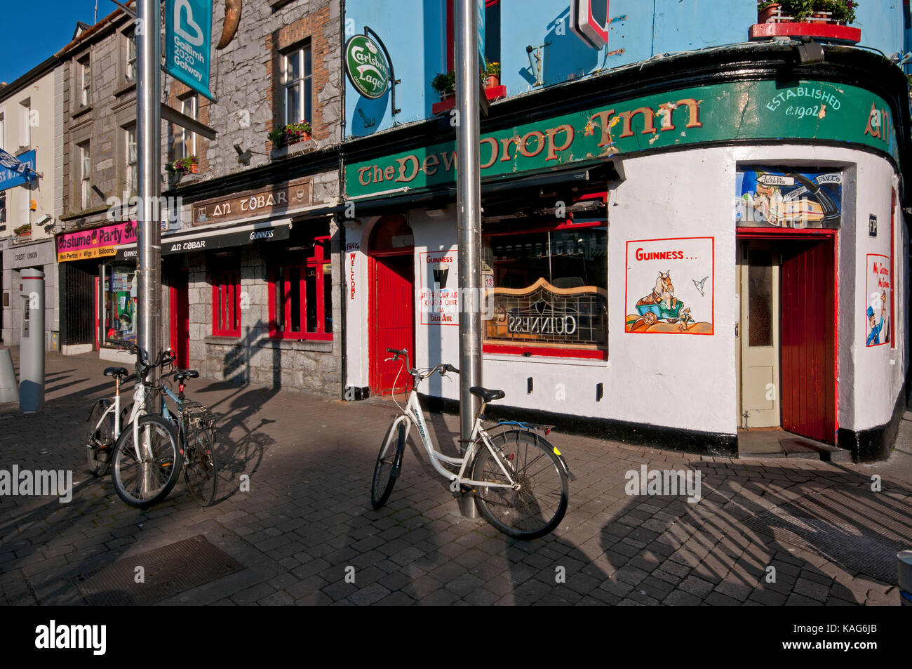 The Dew Drop Inn pub in Galway (from 1902), County Galway, Ireland ...