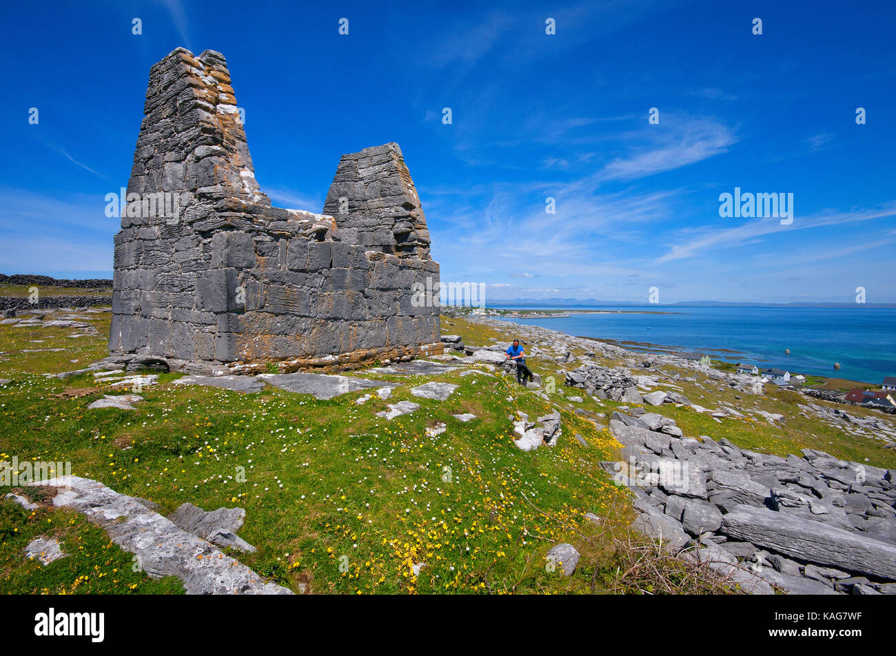 Ruins of St Benan's Church (Bheanain) at Inishmore Island, Aran Islands ...