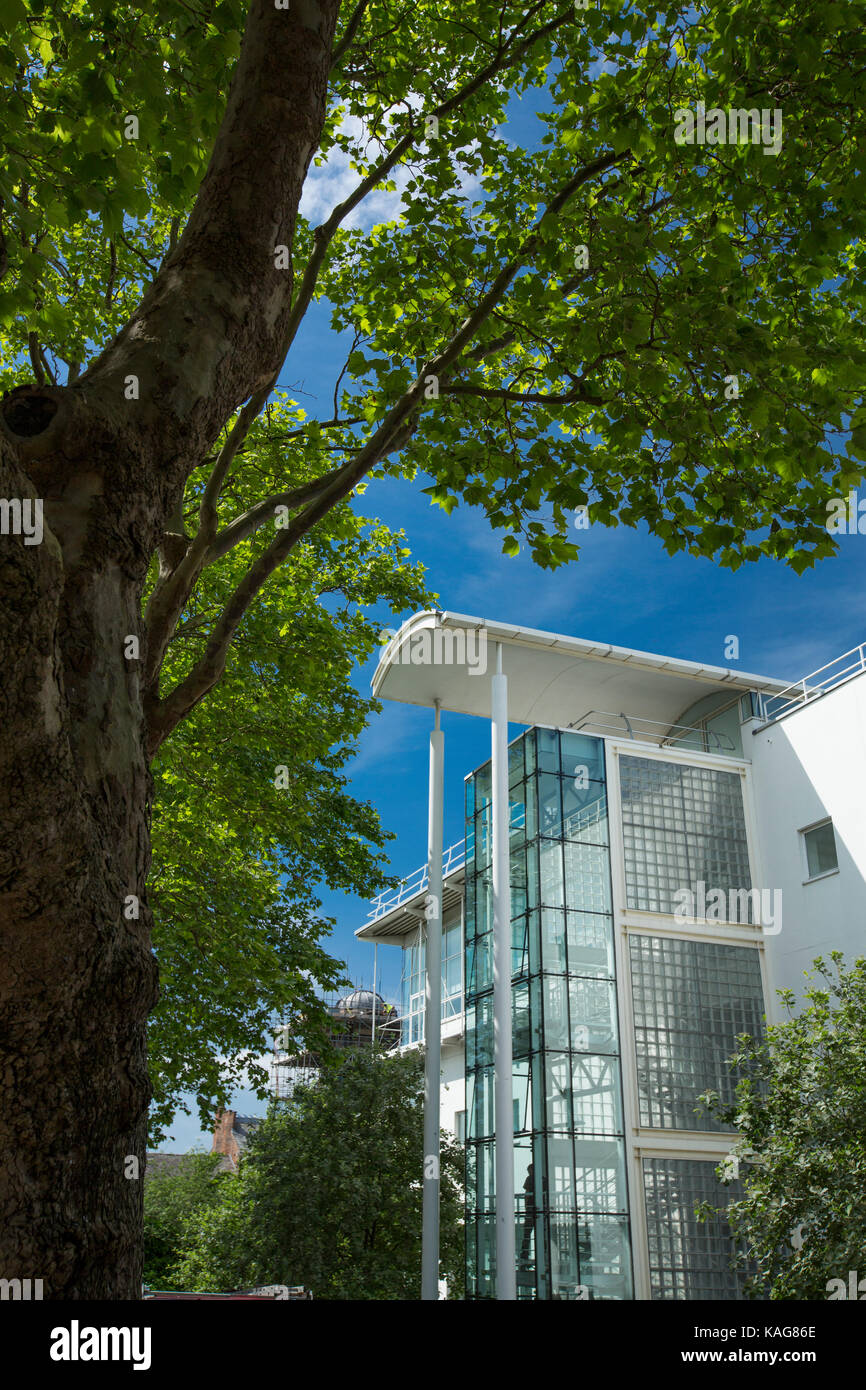 Aldham Robarts Learning Resource Centre (LRC) Library of Liverpool John ...