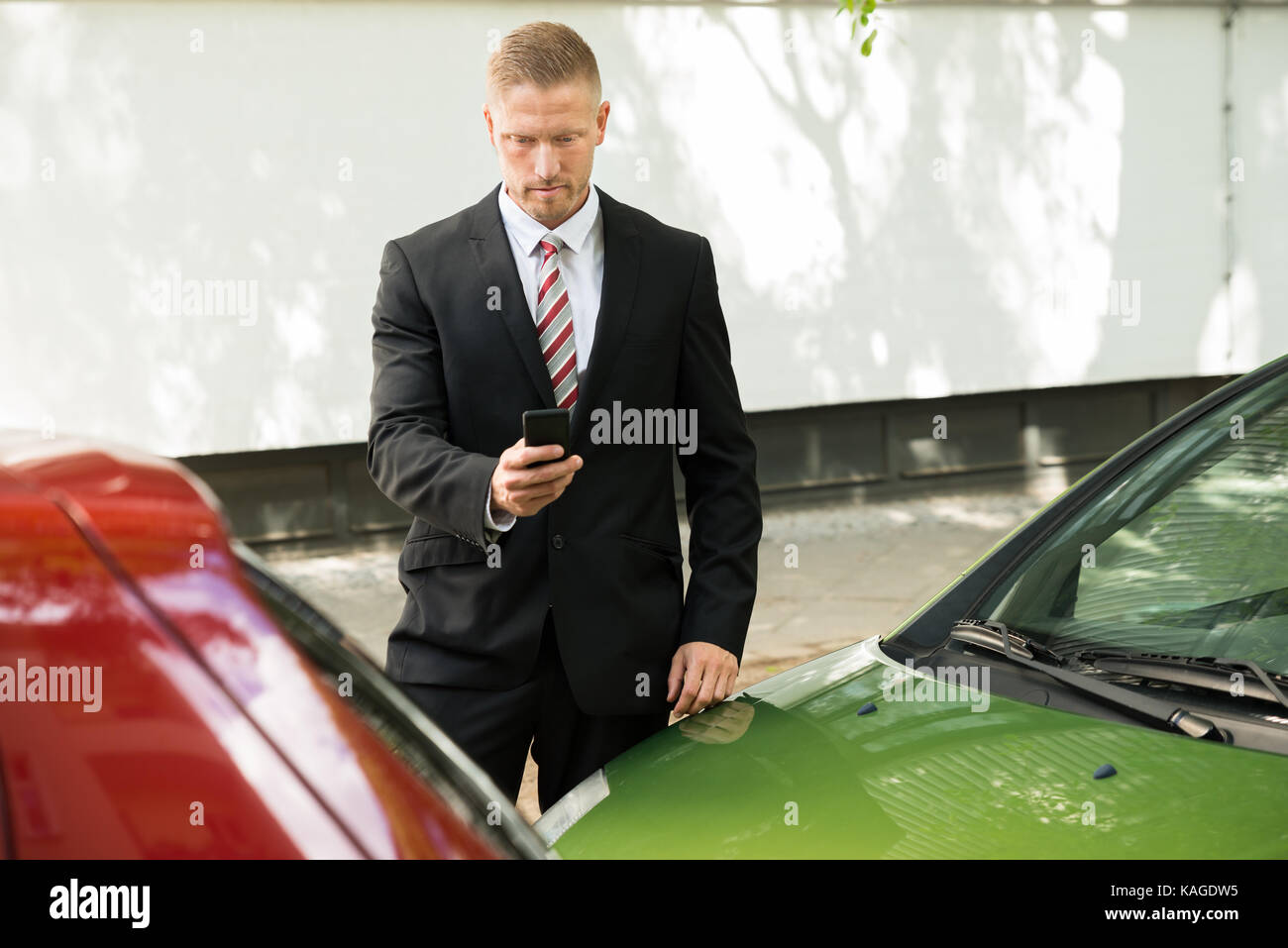 Accident photo mobile phone hi-res stock photography and images - Alamy