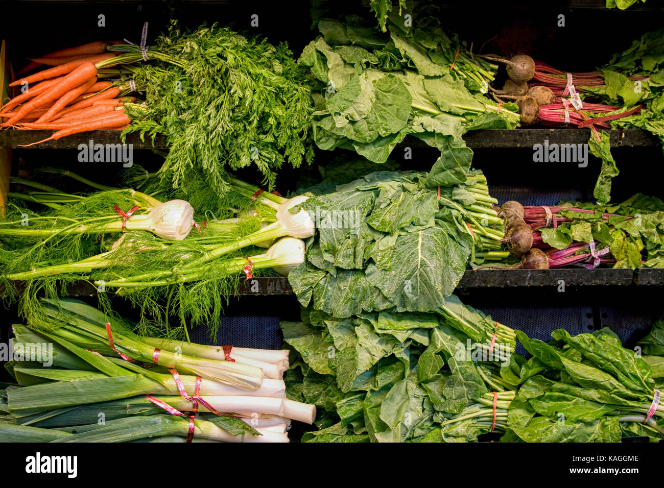 green vegetables like beetroot, carrots, cabbage and onions Stock Photo ...