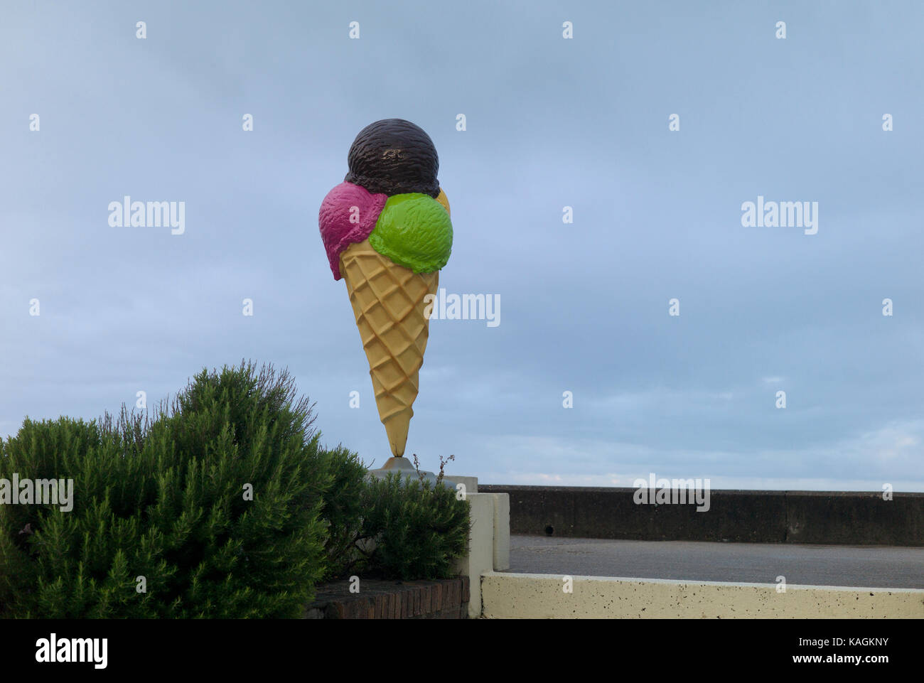 Plastic giant ice cream cone hi-res stock photography and images - Alamy