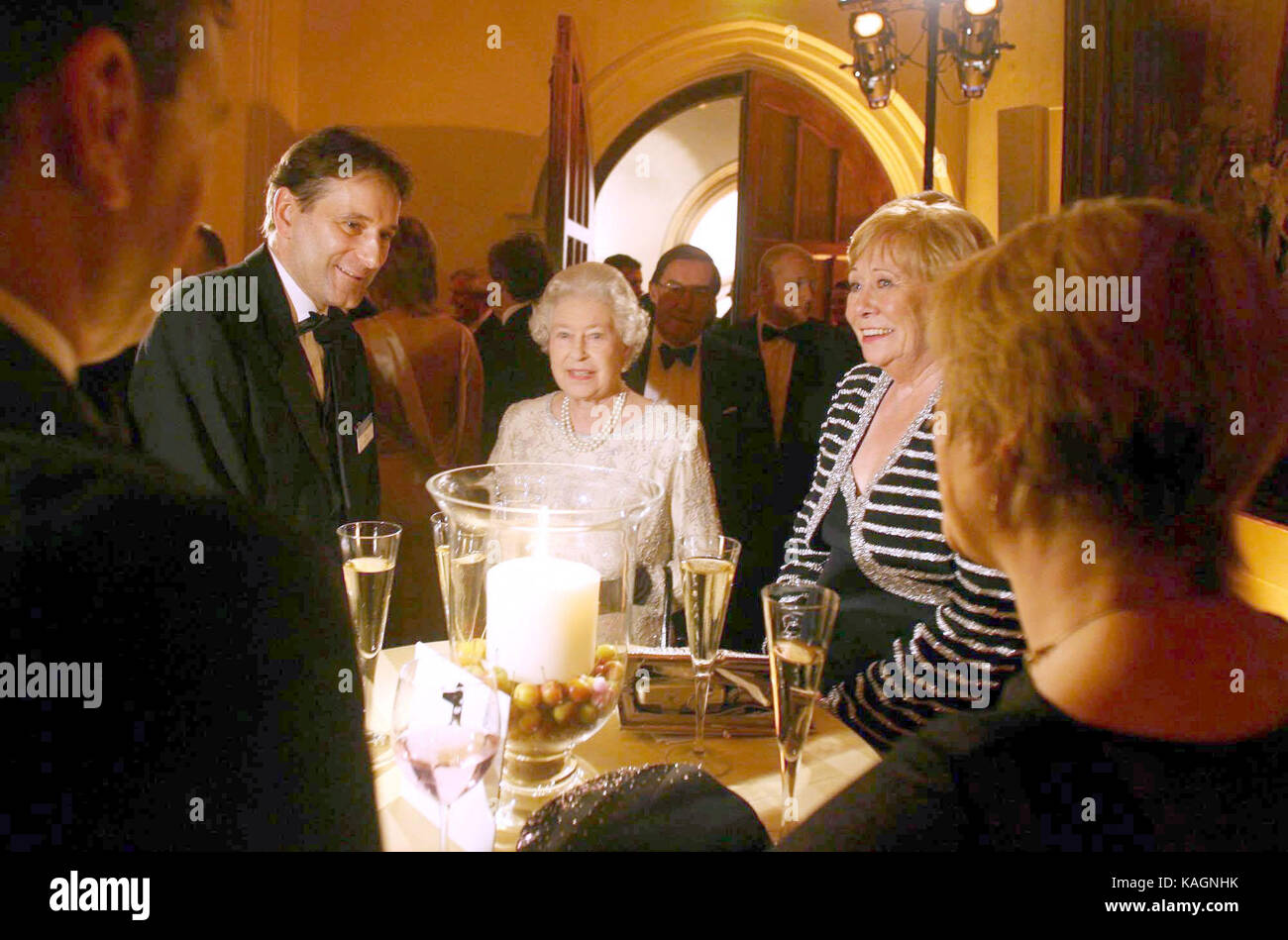 Queen elizabeth black teeth hi-res stock photography and images - Alamy