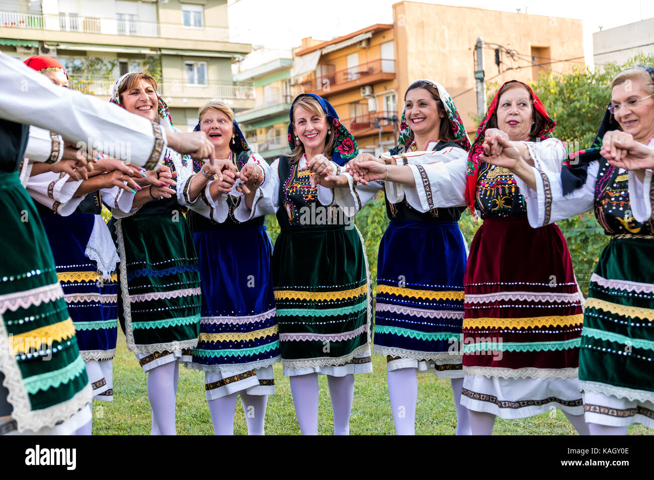 National dance group hi-res stock photography and images - Alamy
