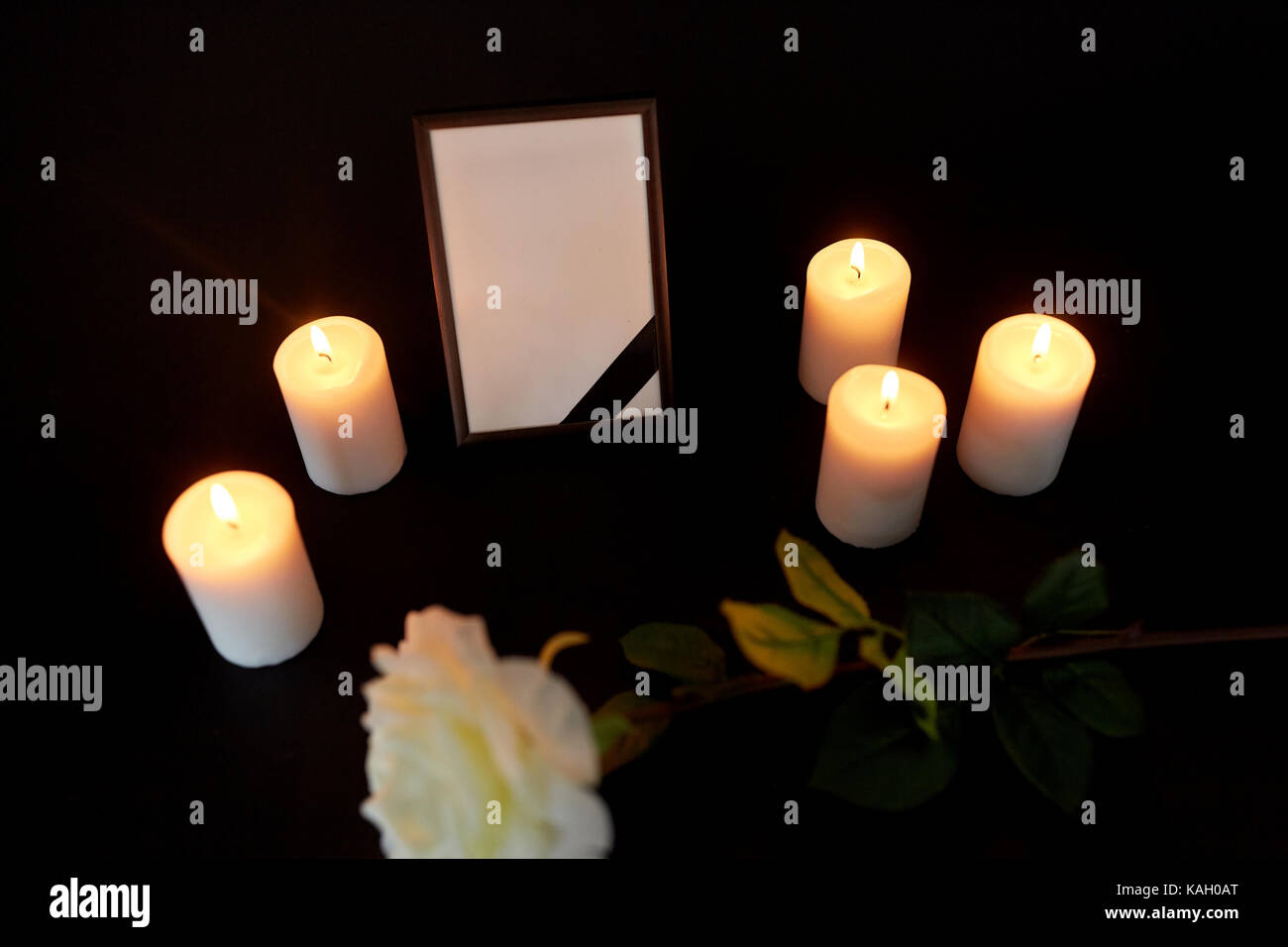 Candles photo frame hi-res stock photography and images - Alamy