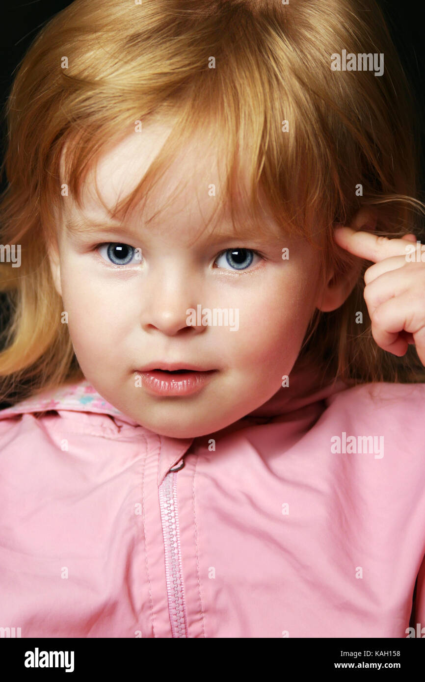 little girl thinking Stock Photo - Alamy