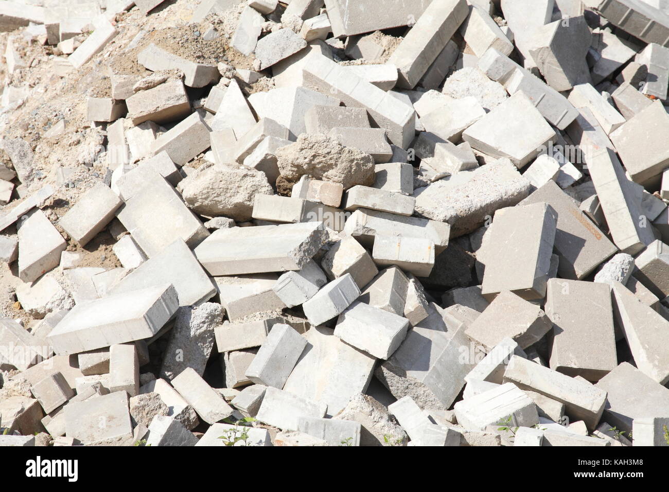contruction bricks and rubble on a Construction Site Stock Photo - Alamy