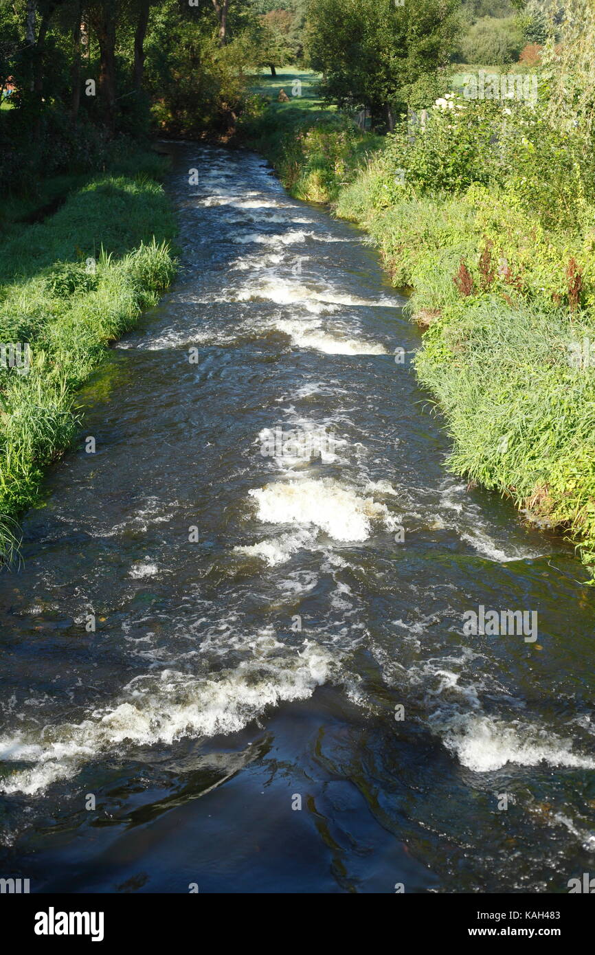 Riversides hi-res stock photography and images - Alamy