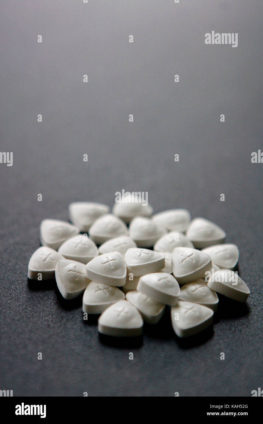 Ecstasy tablets hi-res stock photography and images - Alamy