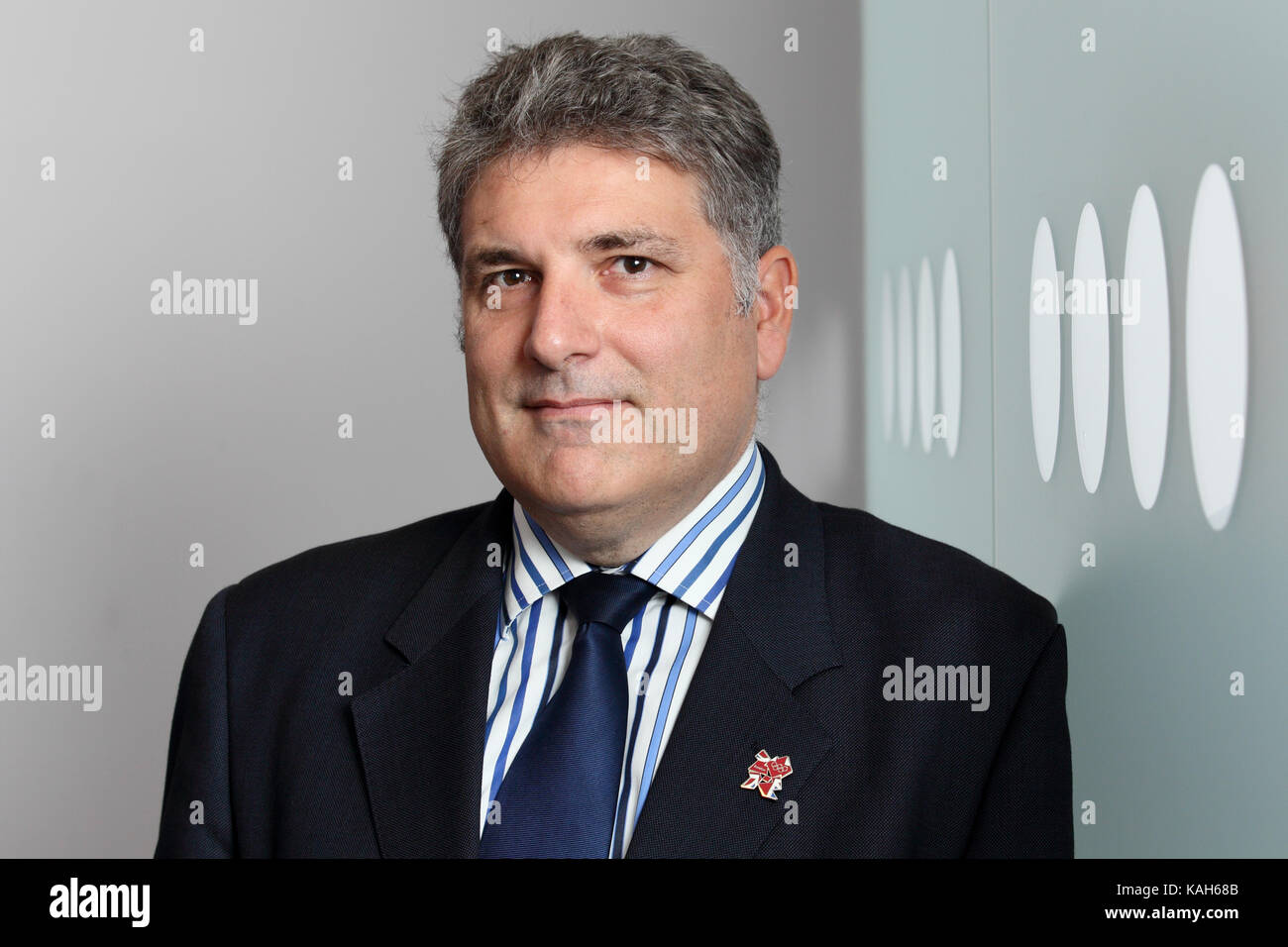 Girdler hi-res stock photography and images - Alamy