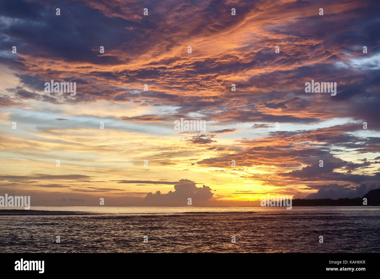 amazing colorful sunset on the sea Stock Photo - Alamy