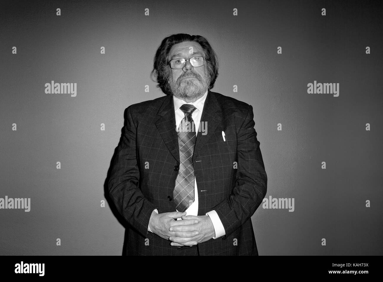 British actor Ricky Tomlinson poses for a portrait Stock Photo - Alamy