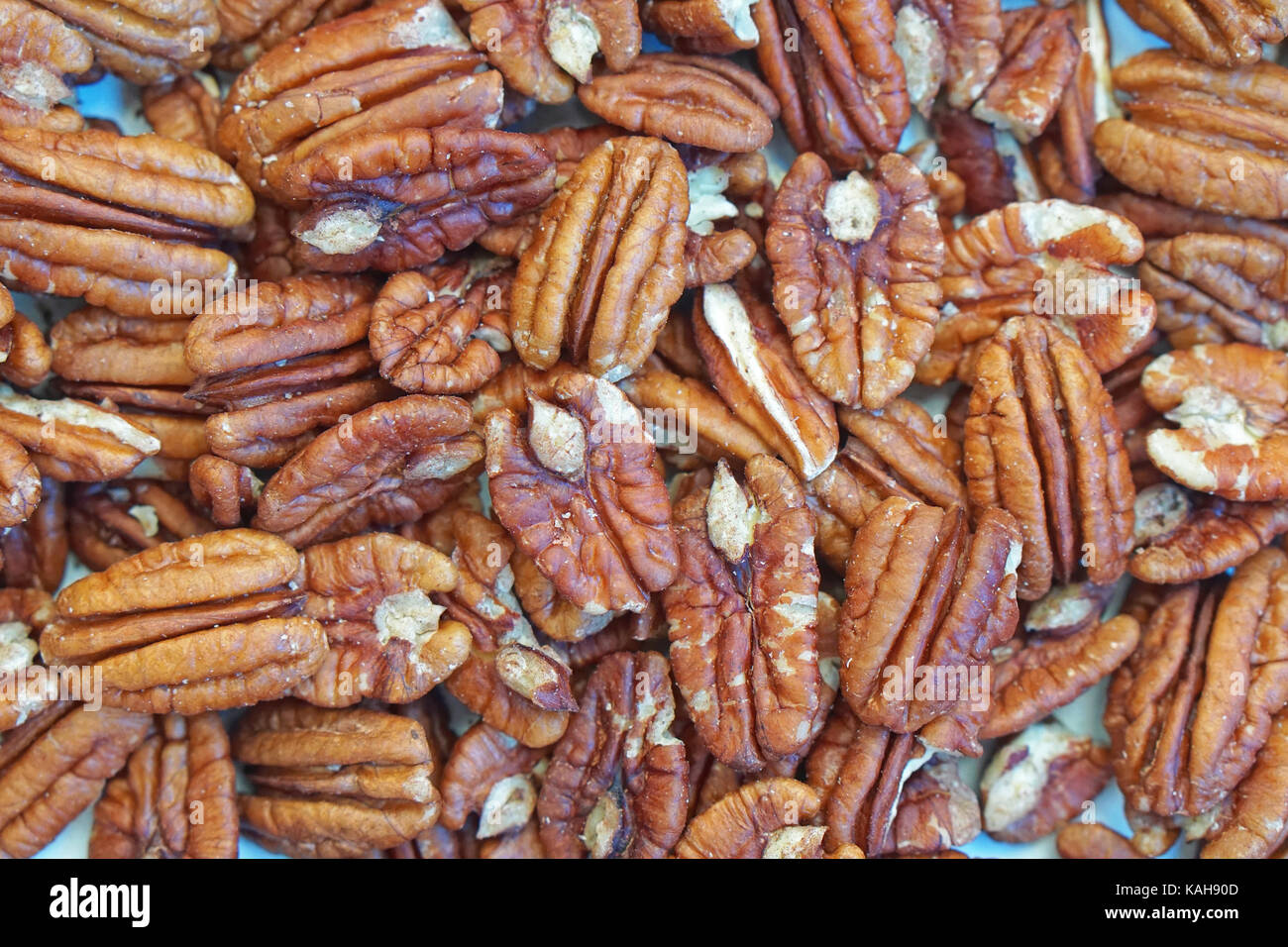 Big bunch of shelled pecans nuts Stock Photo - Alamy
