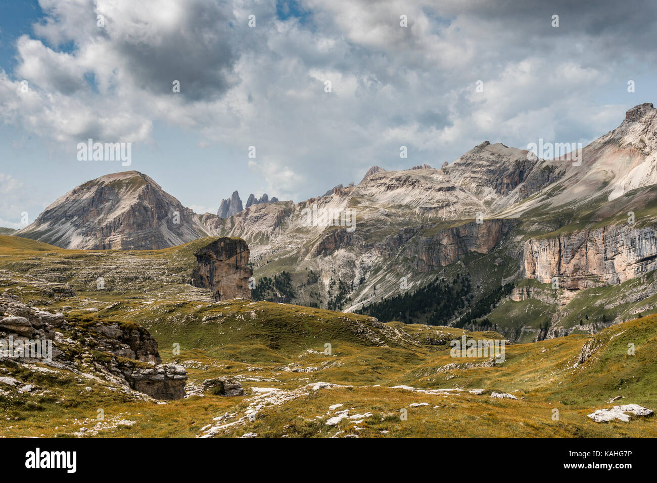 Rock cliffs, behind Col de La Pieres and Geislerspitzen, nature park ...