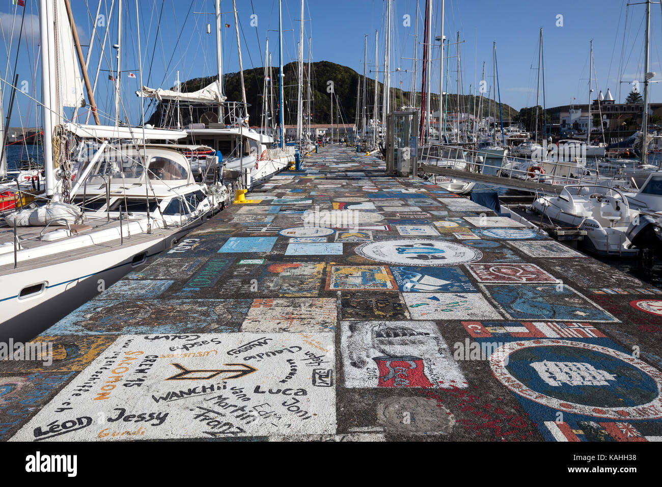 Leisure sailor harbour hi-res stock photography and images - Alamy