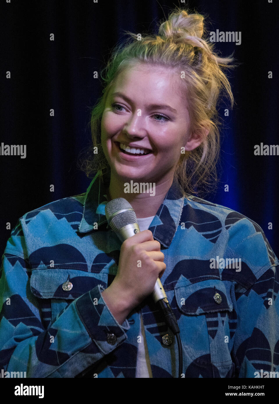 Astrid s singer hi-res stock photography and images - Alamy