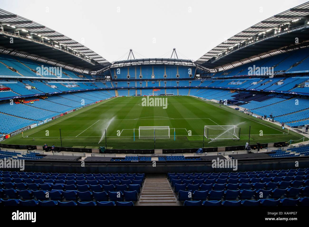 Group a match at the etihad stadium hi-res stock photography and images ...