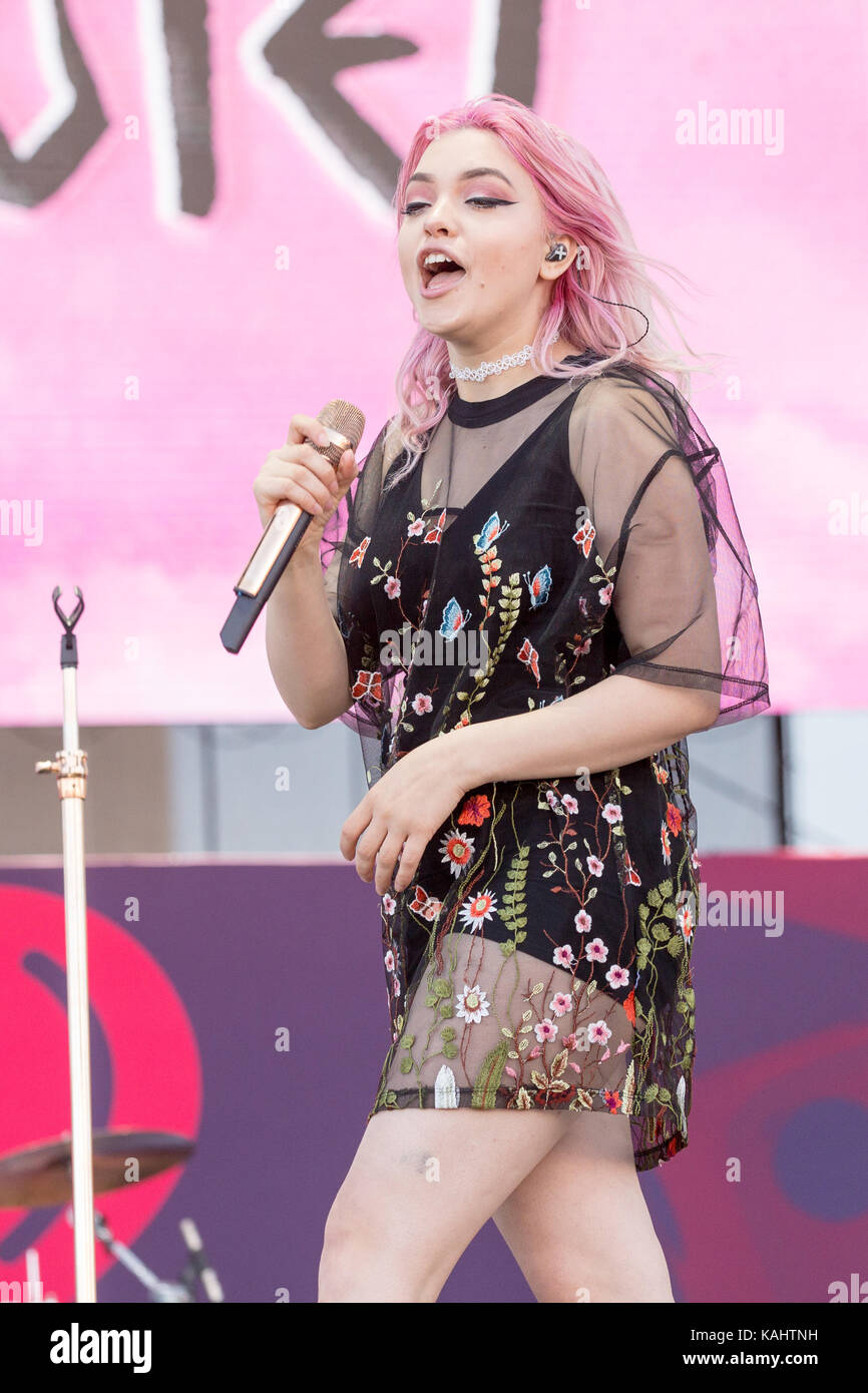 September 23, 2017 - Las Vegas, Nevada, U.S - RENA LOVELIS of Hey ...