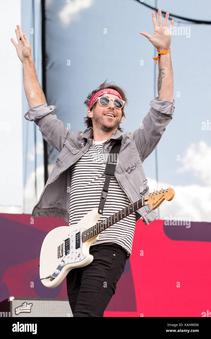 Las Vegas, Nevada, USA. 23rd Sep, 2017. ALEX GASKARTH of All Time Low ...