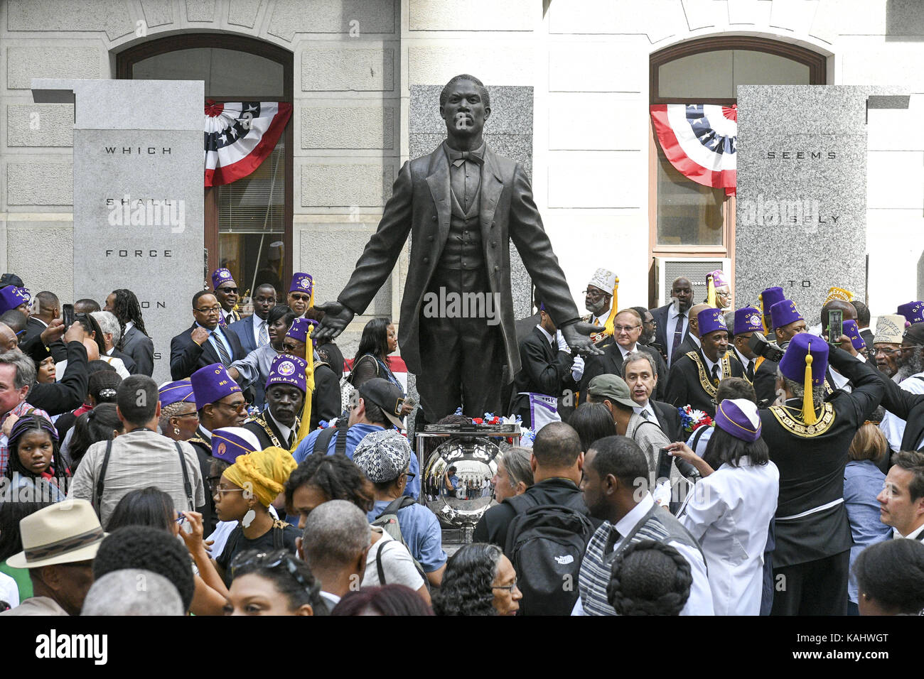 Octavius Catto Statue High Resolution Stock Photography and Images - Alamy