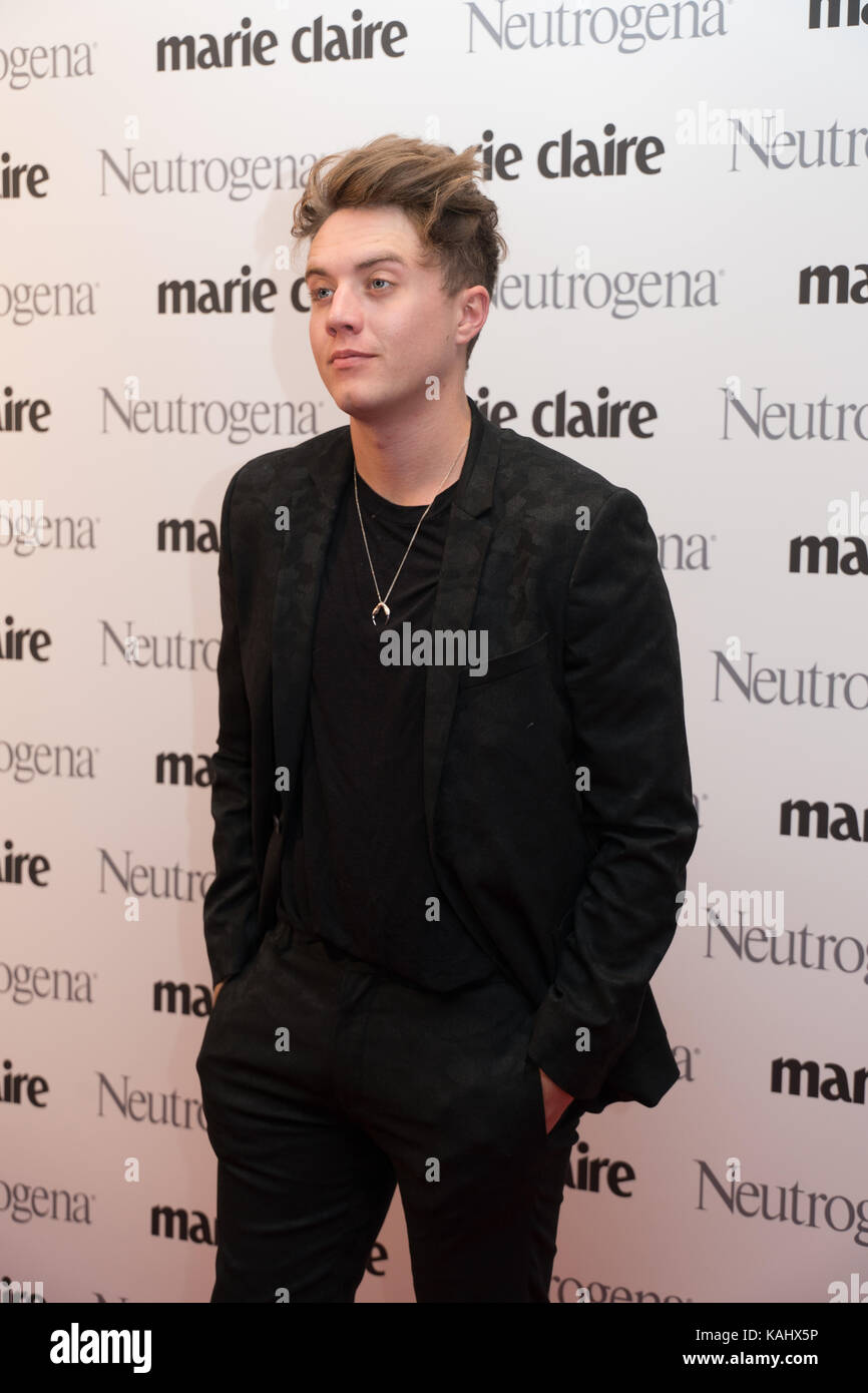London, UK. 26th Sep, 2017. Ronan Kemp posing for photos on the red ...