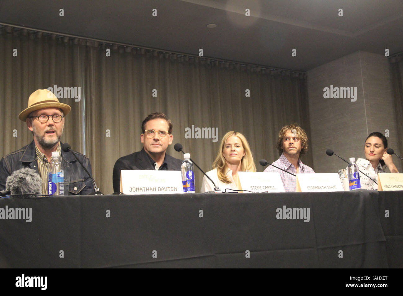 Jonathan Dayton, Steve Carell, Elisabeth Shue, Eric Christian Olsen ...