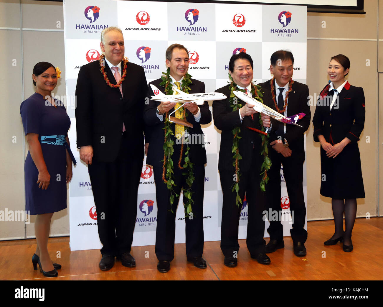 Hawaiian airlines japan hi-res stock photography and images - Alamy