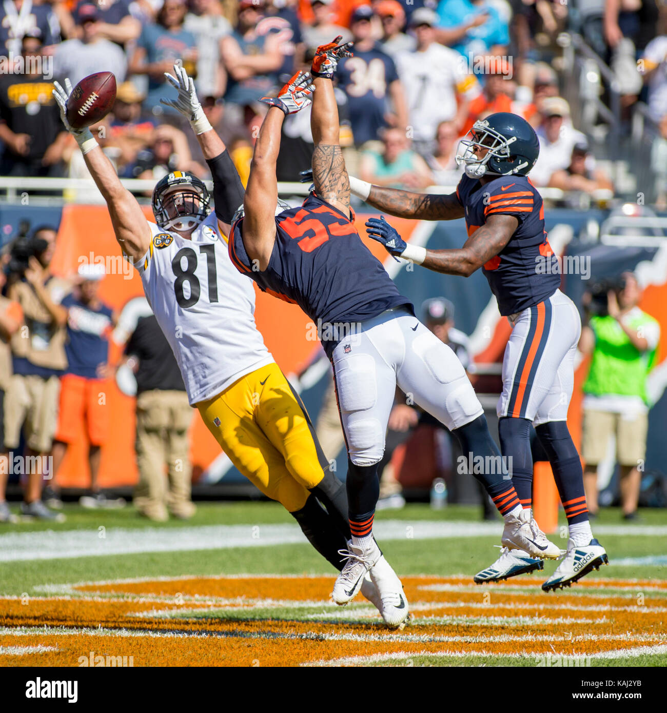 Chicago, Illinois, USA. 24th Sep, 2017. - Bears #53 John Timu breaks up ...