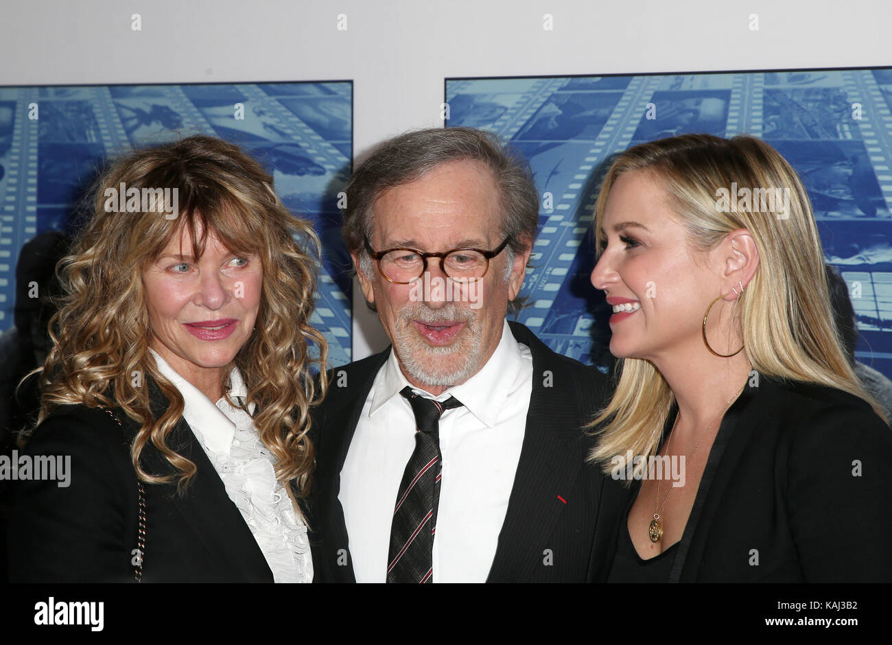 Jessica kate capshaw hollywood hi-res stock photography and images - Alamy