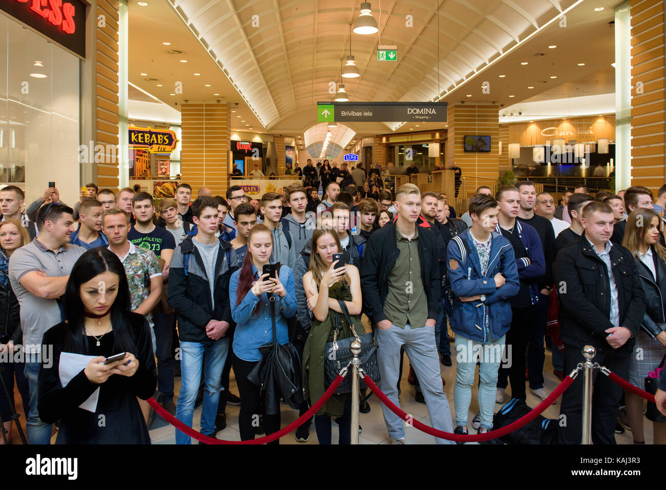 Riga, Latvia. 26th Sep, 2017. Public boxing training before The World ...