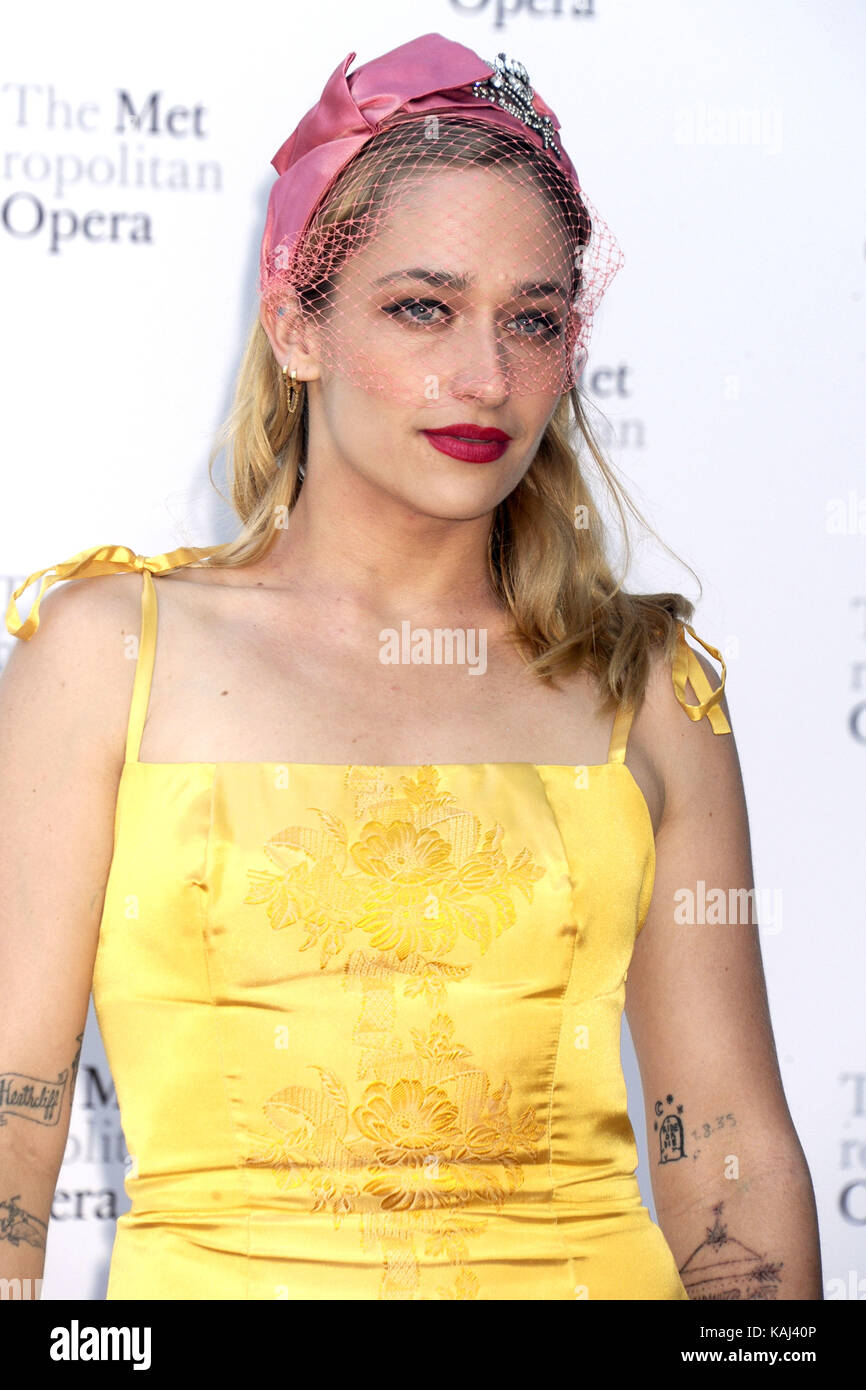 Jemima Kirke attends the 2017 Metropolitan Opera Opening Night at The ...