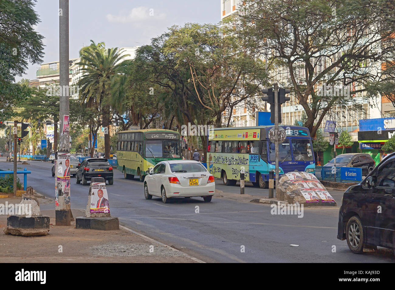 Left side driving hi-res stock photography and images - Alamy