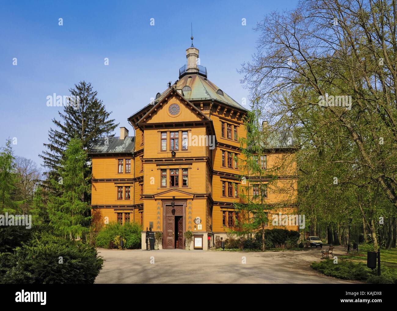 Radziwill hunting palace hi-res stock photography and images - Alamy