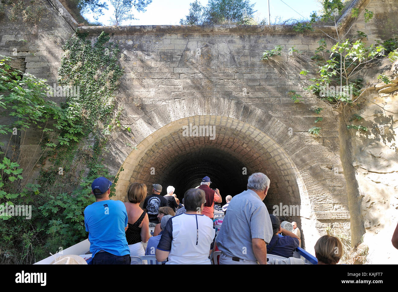 Entry to canal tunnel hi-res stock photography and images - Alamy